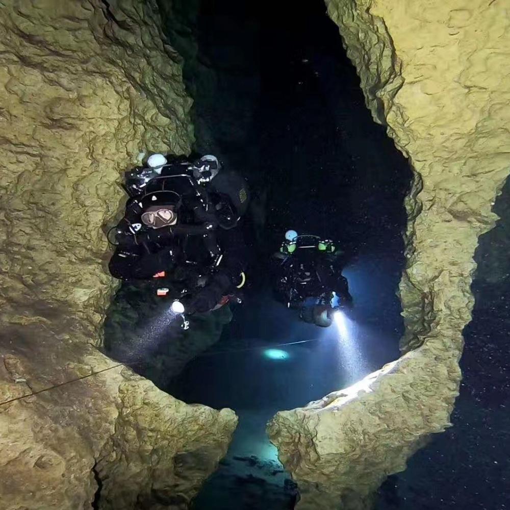 Scuba Diving Doubles Regulator Package, F3+FN2 AKUANA | Free shipping ...